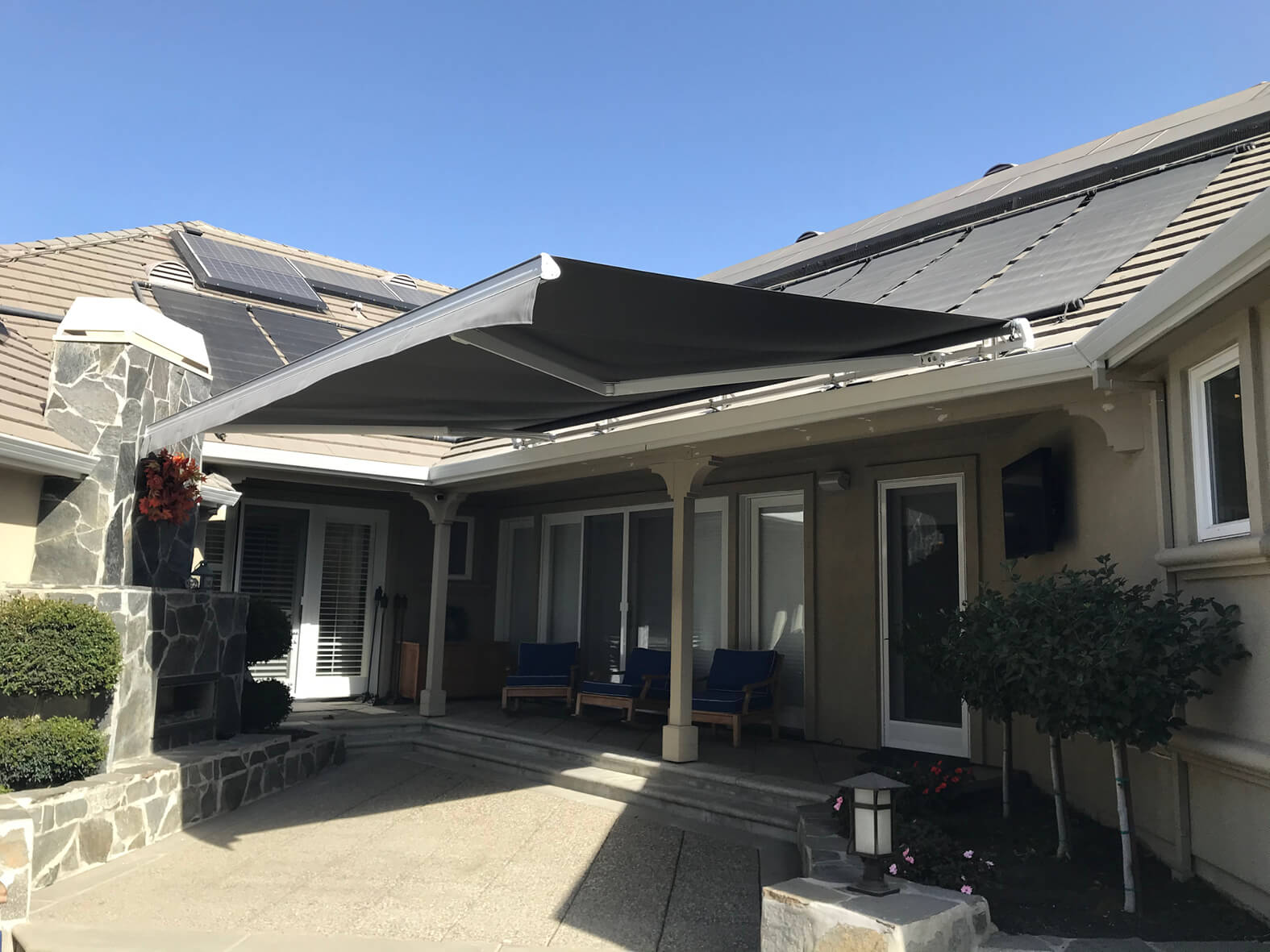 The Eclipse Premier | Retractable Awning | Eclipse Shading